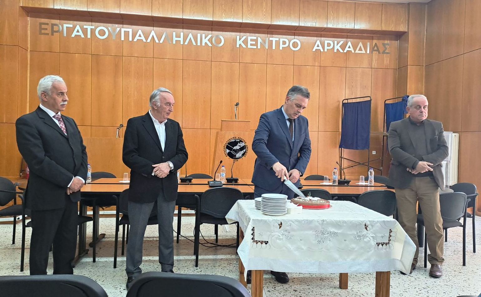 Επίσκεψη του Γραμματέα της Αποκεντρωμένης Διοίκησης στην Τρίπολη ...